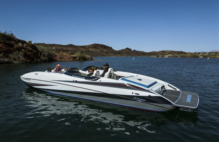28 Fundeck - Eliminator Boats
