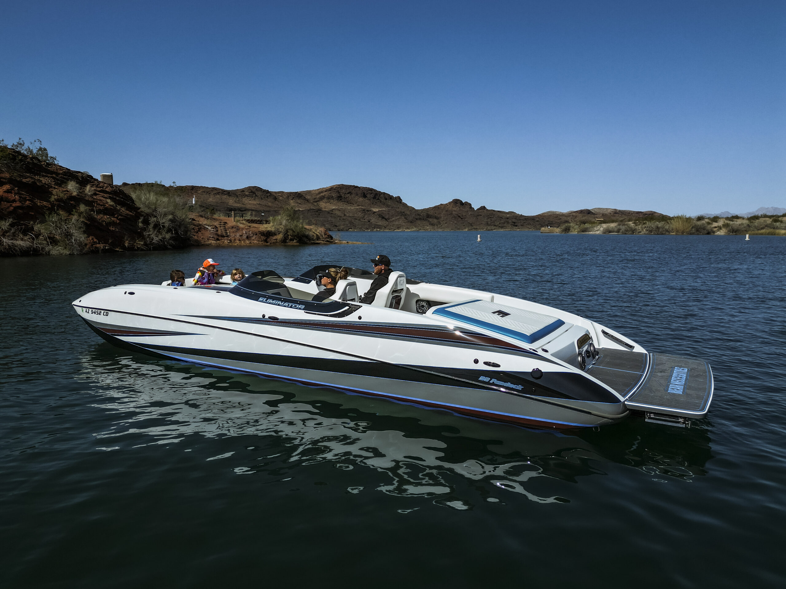 28 Fundeck - Eliminator Boats